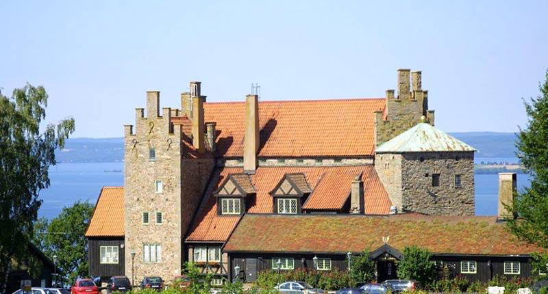 Hotel Gyllene Uttern i Röttle